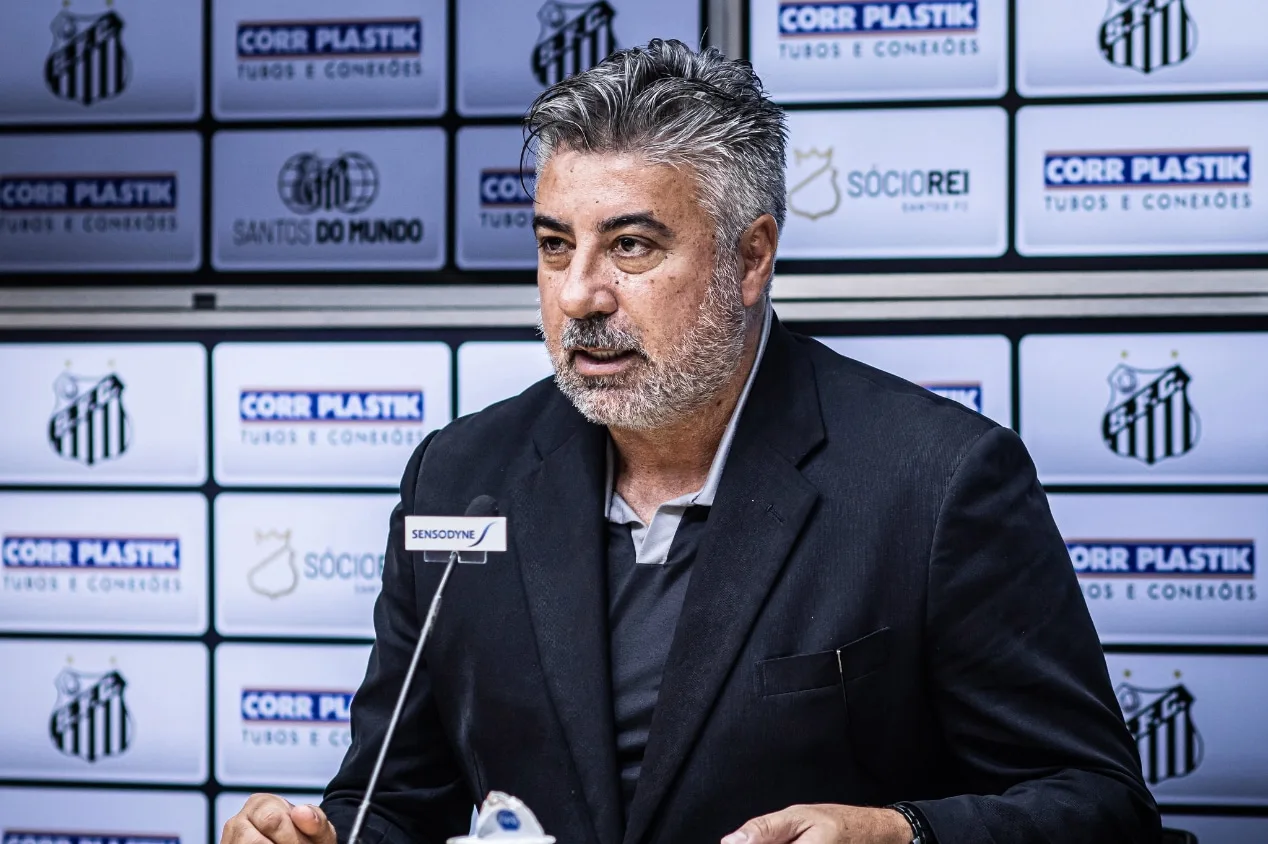 Alexandre Gallo pede desculpas aos torcedores do Santos após rebaixamento