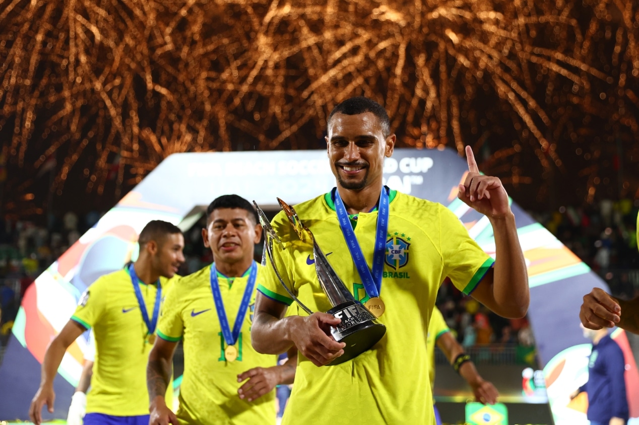 Brasil é hexacampeão de futebol de areia após derrotar Itália