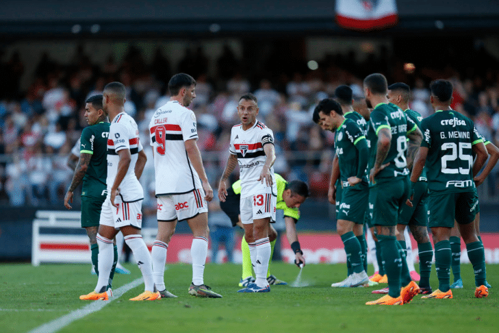 Spfc Leva Grande Vantagem Contra O Palmeiras Em Mata Matas