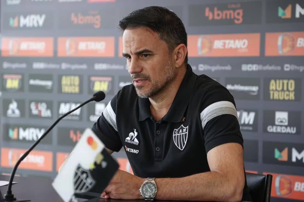 Rodrigo Caetano faz 'pedido final' no Atlético-MG antes de ir
