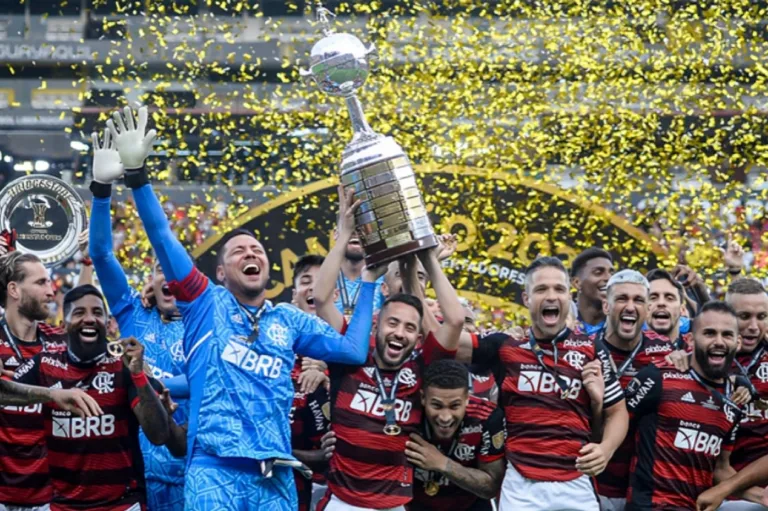Milly elege ídolo do Flamengo superestimado no futebol brasileiro
