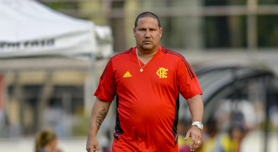 Técnico do sub-20 do Flamengo, Mário Jorge revela principal inspiração