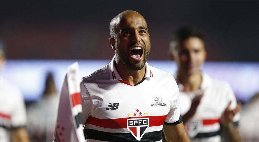 Lucas Moura elogia companheiro de SPFC após vitória