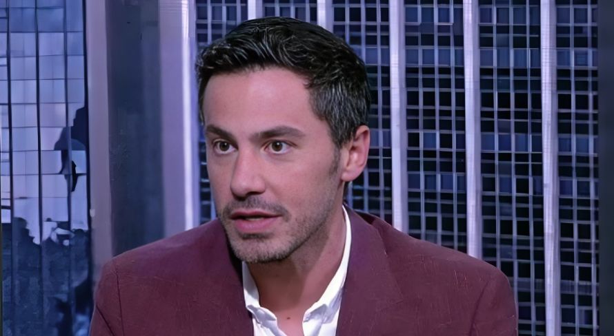 Bruno Vicari aponta treinador capaz de salvar o Corinthians