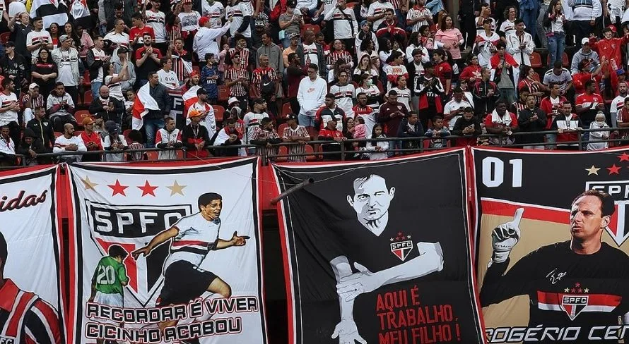 Torcedores sinalizam maior clube do Brasil depois do São Paulo
