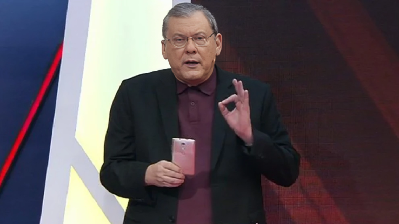 Milton Neves exalta ex-jogador: "Aliava técnica e raça"